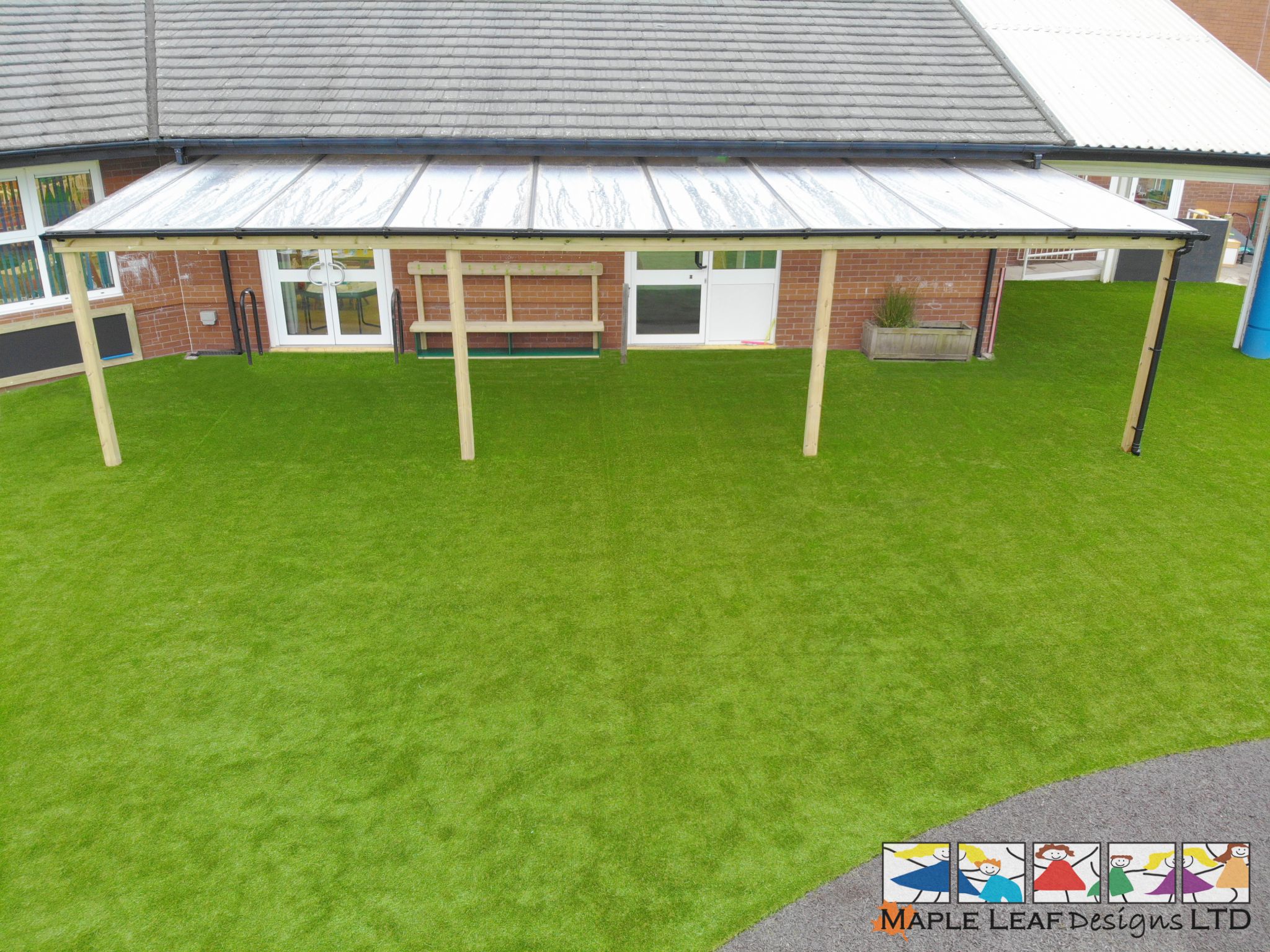 Lean To Timber Frame Pergola with Polycarbonate Roof by Maple Leaf ...